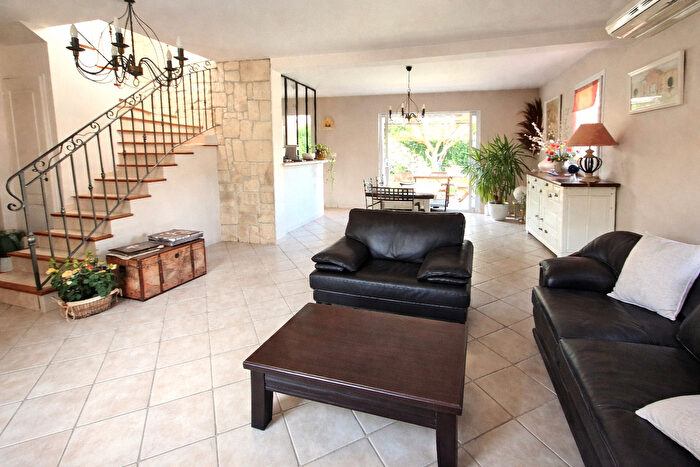 Maison à vendre - Gardanne, Aires - 4 pièces - 3 chambres