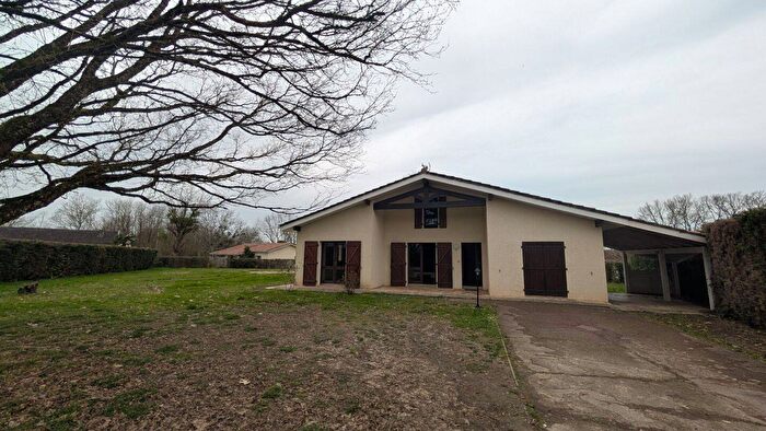 Maison à louer - Mont-de-Marsan - 5 pièces - 4 chambres