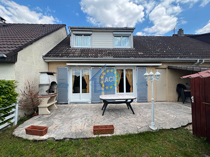 Maison à vendre - Mantes-la-Ville, Domaine de la Vallée - 5 pièces - 3 chambres