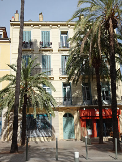 Appartement 3 pièces à vendre à Hyères, Centre-ville