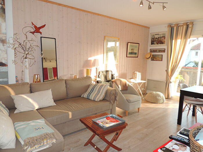 Appartement 3 pièces à Les Sables-d'Olonne, Les Roses, Route du Château d'Olonne, à vendre
