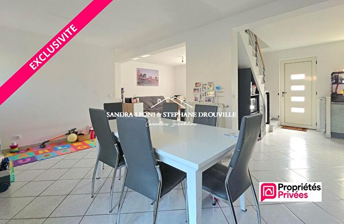 Saint-Piat : Maison 6 pièces à vendre