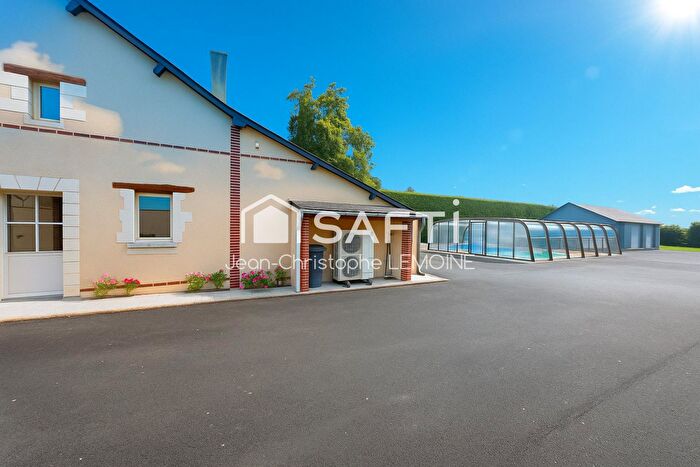 Maison à vendre - La Guerche-de-Bretagne - 10 pièces - 5 chambres