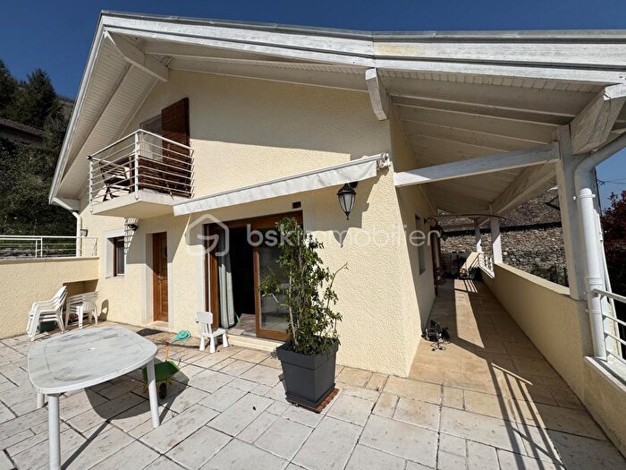 Maison à vendre - Vaulnaveys-le-Bas - 8 pièces - 5 chambres
