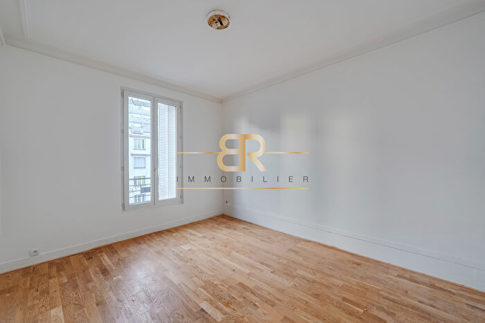 Appartement à vendre - Paris e , La Chapelle, Marx Dormoy - 3 pièces - 3 chambres