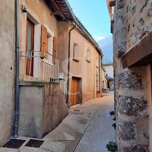 Maison à vendre - Montréal-les-Sources - 5 pièces - 2 chambres