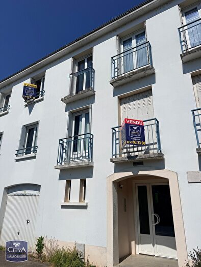 Appartement à vendre - Sainte-Maure-de-Touraine - 4 pièces - 3 chambres