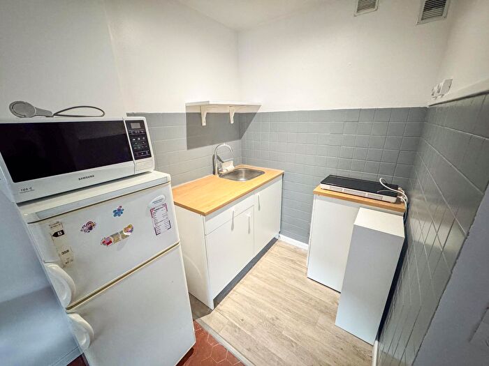 Appartement à louer - Toulouse, Fontaine Lestang - 1 pièce