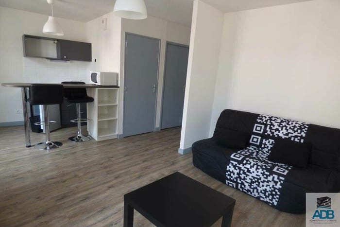 Appartement 1 pièce à Roanne, à louer