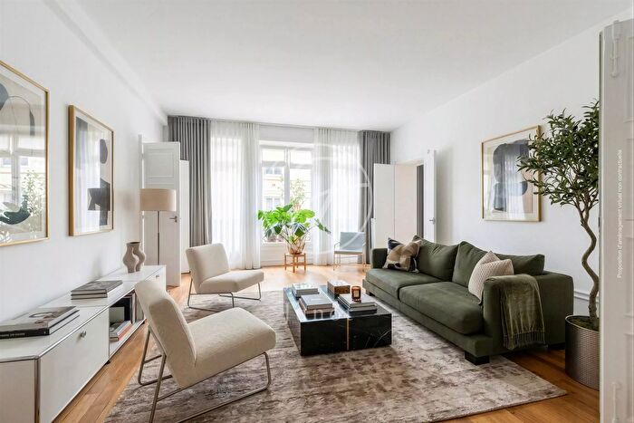 Appartement à vendre - Paris e , Lorette, Martyrs - 6 pièces - 4 chambres