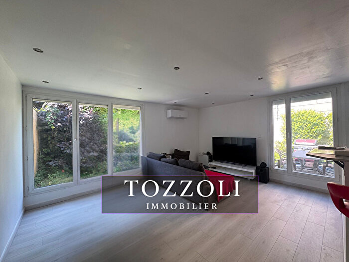 Appartement 4 pièces à vendre à Villefontaine, Les Roches