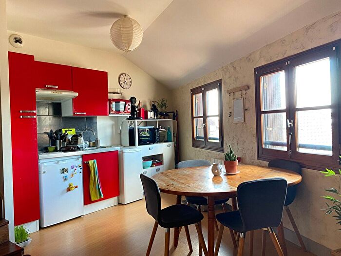 Appartement à louer - Centre-Hôtel de Ville, Limoges - 2 pièces - 1 chambre