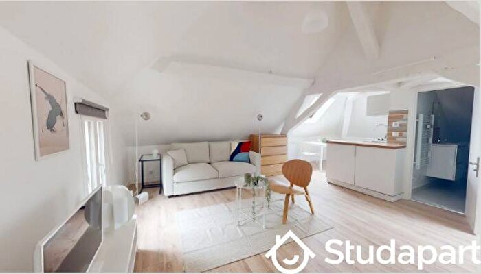 Appartement à louer - Rive Droite-Apport Paris Gare, Corbeil-Essonnes - 1 pièce - 1 chambre