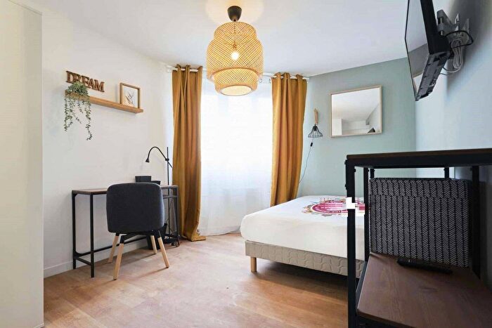 Clairmarais-Charles Arnould, Reims : Appartement 1 pièce à louer