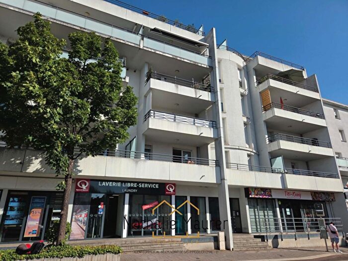 Lingolsheim, Centre-ville : Appartement 2 pièces à vendre
