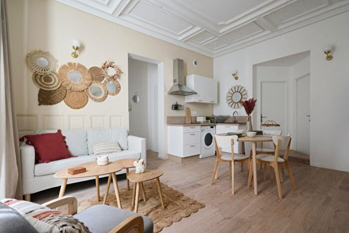 Nancy, Poincaré, Foch, Anatole France, Croix de Bourgogne : Appartement 3 pièces à louer