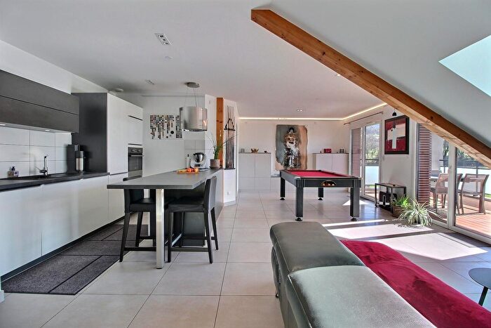 Appartement à vendre - Neydens - 3 pièces - 2 chambres