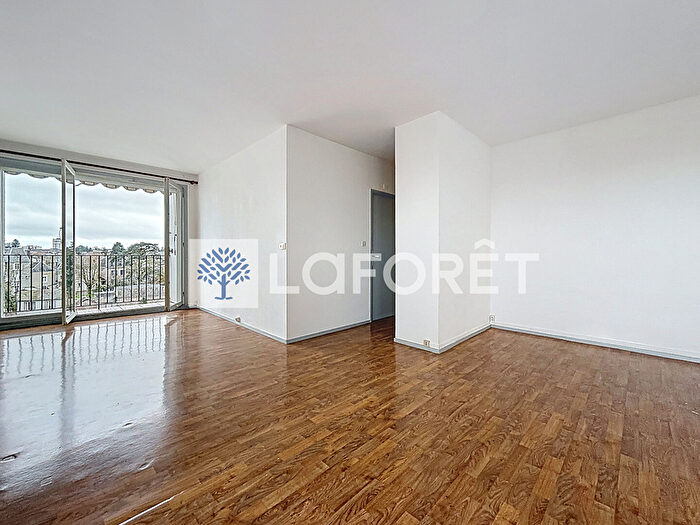 Appartement à louer - Parthenay - 3 pièces - 2 chambres