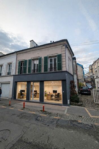 Maison à vendre - Bagnolet, Centre-ville - 5 pièces - 2 chambres