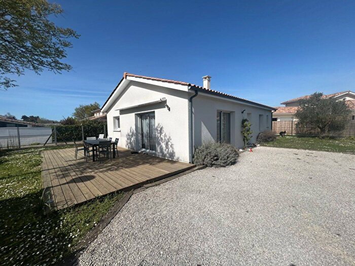 Maison à louer - Nord Ouest, Andernos-les-Bains - 4 pièces - 3 chambres