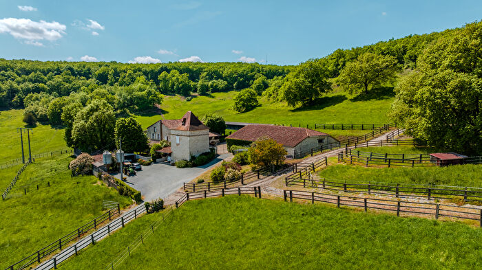 Sainte-Colombe-de-Villeneuve - Maison 7 pièces à vendre