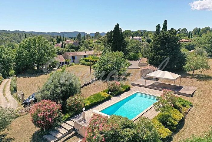 Bagnols-en-Forêt - Maison 8 pièces à vendre