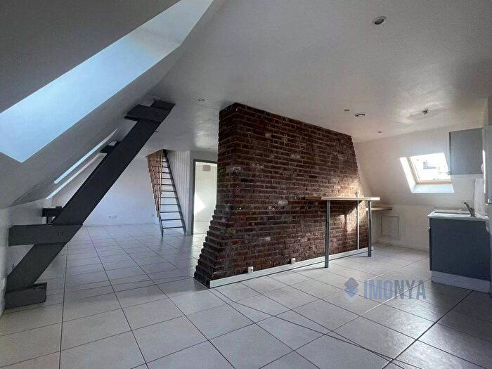 Blin Gare, Elbeuf : Appartement 3 pièces à louer