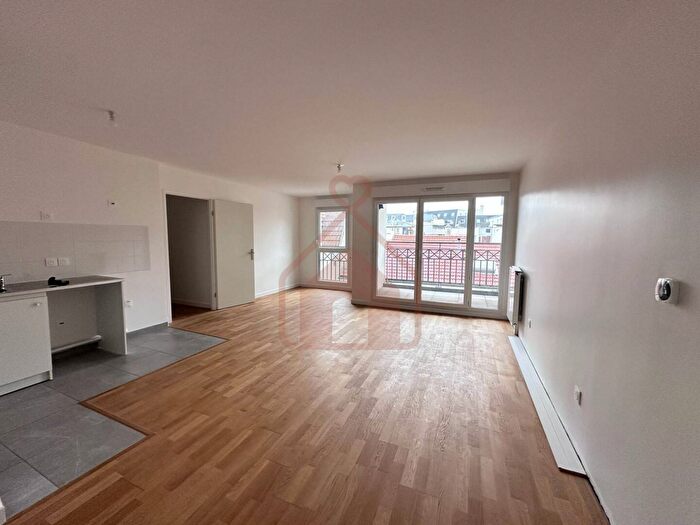 Appartement à louer - Juillet Zola, Alfortville - 4 pièces - 3 chambres