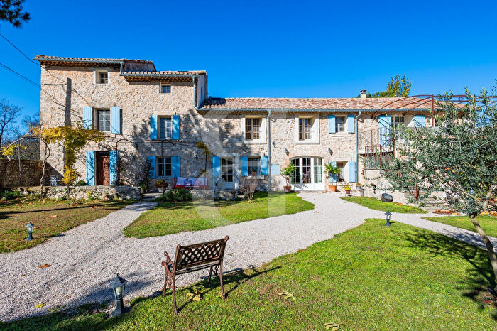 Maison à vendre - Pernes-les-Fontaines - 11 pièces - 8 chambres