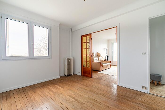 Appartement à vendre - Nogent-sur-Oise, Mairie, République - 3 pièces - 1 chambre