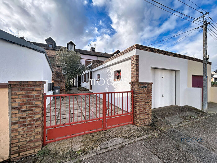 Maison à vendre - Sotteville-lès-Rouen, Centre-ville, Marcel Lods, Victor Hugo - 4 pièces - 3 chambres