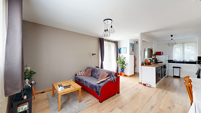 Maison 4 pièces à Plaisir, Aqueduc, à vendre