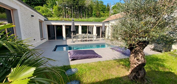 Maison à vendre - Fontaine-le-Port - 5 pièces - 3 chambres