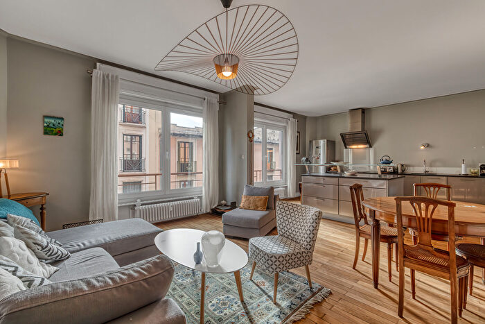 Appartement à vendre - Annecy, Centre-ville, Vieille ville, Marquisats - 4 pièces - 3 chambres