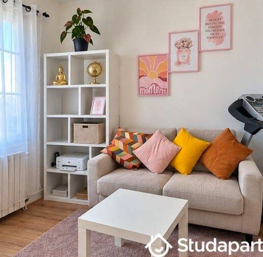 Sud, Saint-Denis : Appartement 1 pièce à louer