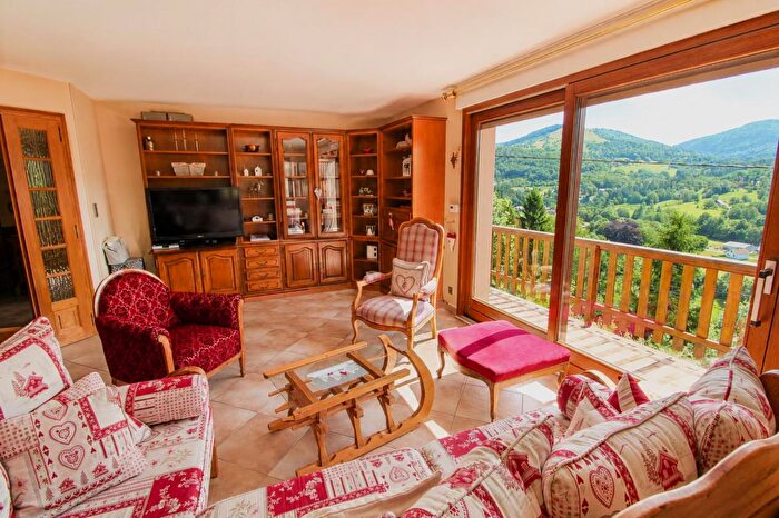 Le Ménil : Maison 6 pièces à vendre