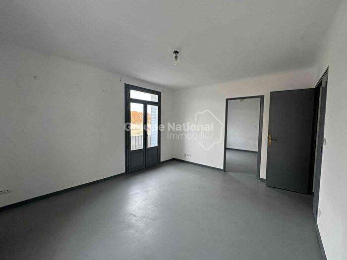 Appartement à louer - Arles, Centre-ville - 3 pièces - 1 chambre