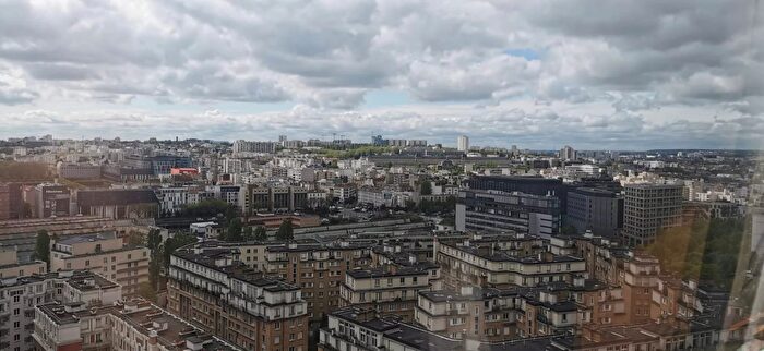 Appartement à vendre - Paris e  - 3 pièces - 2 chambres