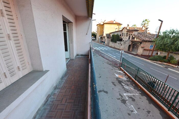 Appartement à vendre - Grasse, Centre-ville Sud - 4 pièces - 3 chambres