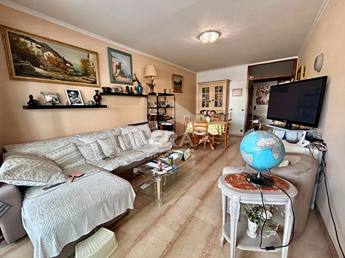 Appartement 3 pièces à vendre à Cagnes-sur-Mer, La Gare, Les Plans, Hippodrome