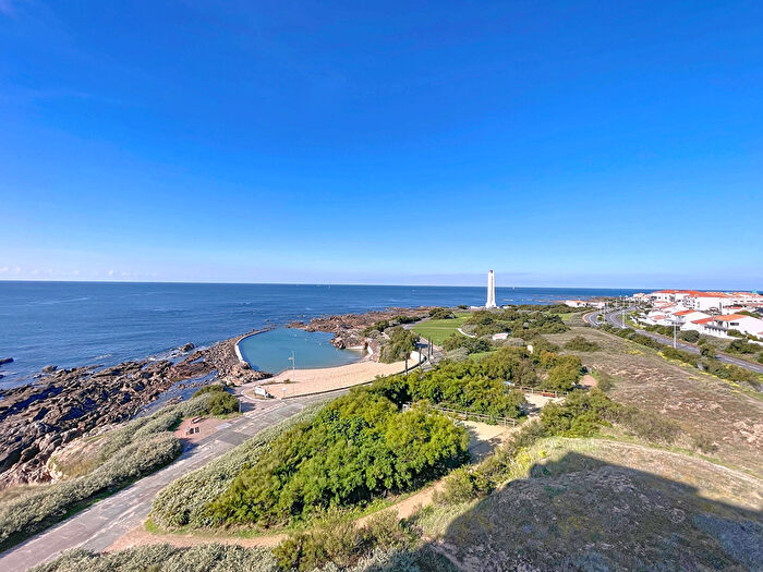 Appartement à vendre - Les Sables-dOlonne, La Chaume - 4 pièces - 3 chambres