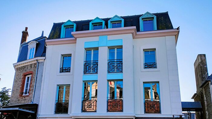 Appartement 3 pièces à vendre - Dinard, Centre-ville, Plage de lEcluse, Pointe du Moulinet