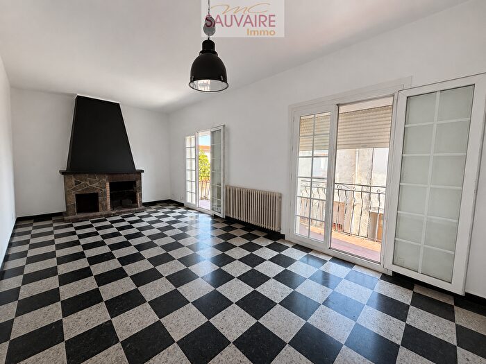 Maison 6 pièces à louer à Saint-Laurent-de-la-Salanque