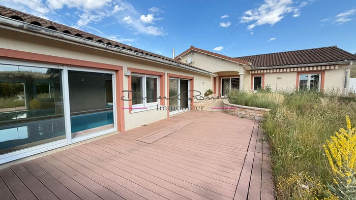 Maison 5 pièces à vendre à postalCode