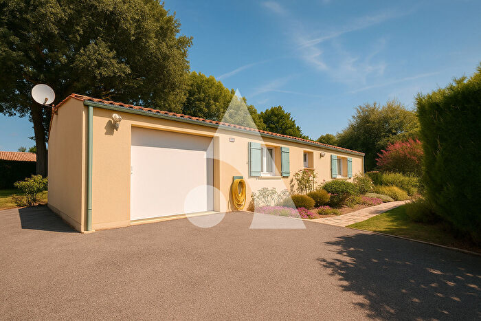 Maison à vendre - La Chapelle-Palluau - 5 pièces - 3 chambres