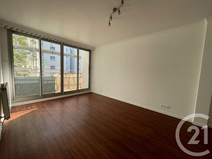 Villejuif, Louis Aragon, Vaux de Rome : Appartement 3 pièces à louer