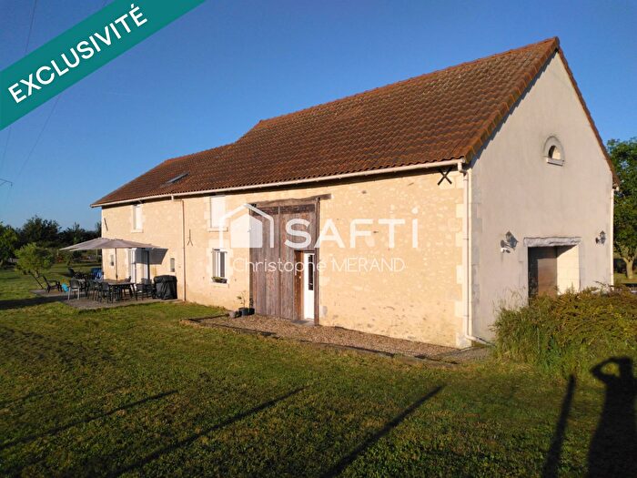 Maison à vendre - Les Ormes - 6 pièces - 4 chambres