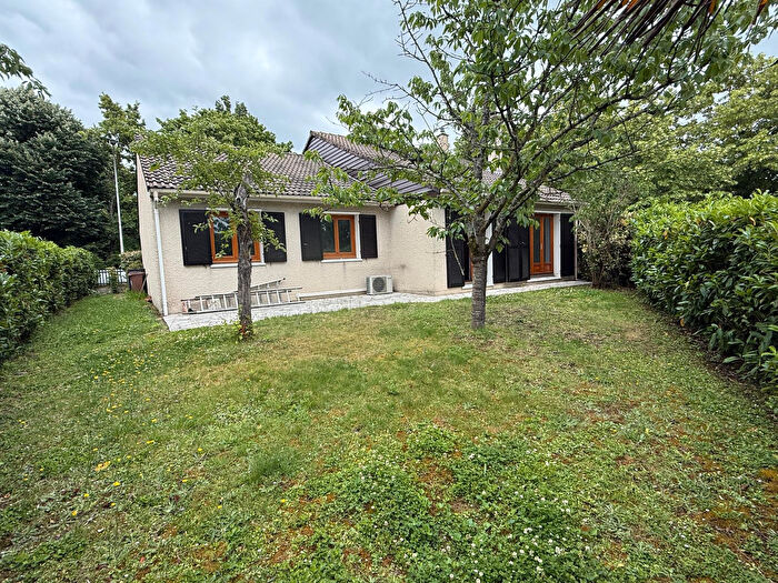 Maison 5 pièces à Montesson, Centre-ville, à louer