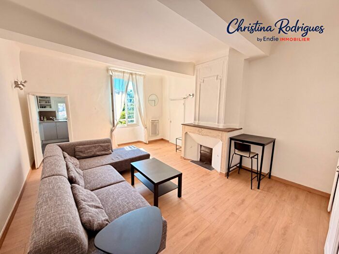 Draguignan, Centre-ville historique : Appartement 2 pièces à vendre