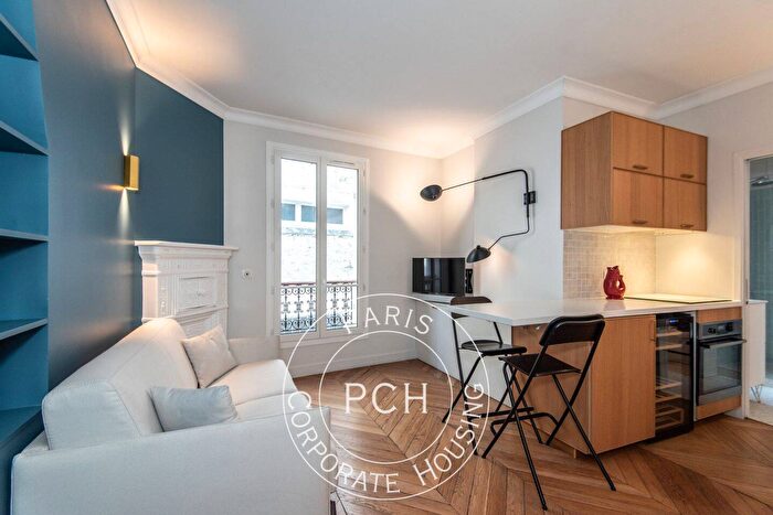 Appartement à louer - Georges Brassens, Paris ème - 3 pièces - 2 chambres